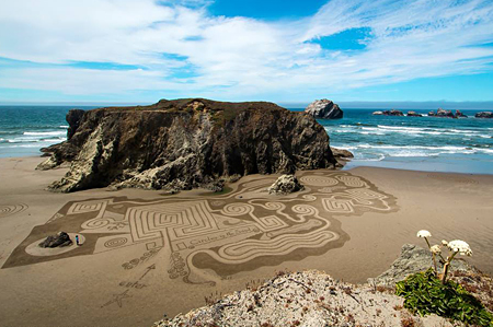 Sand Master Denny Dyke - Oregon Coast Visitors Association